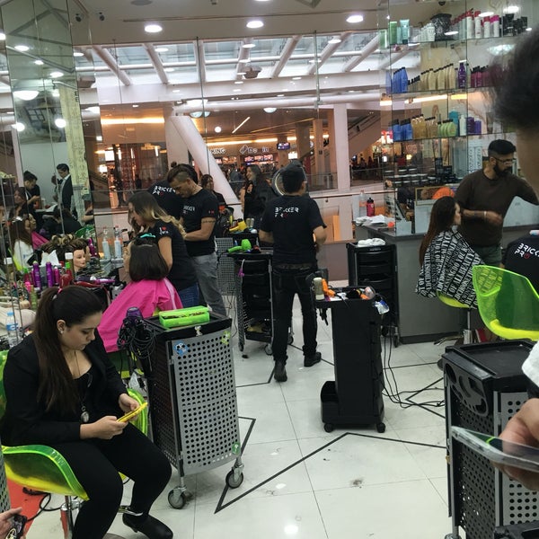 Robin by Enrique Bricker - Juárez - 65 tips