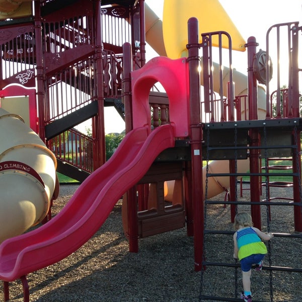 Valencia Playground - 31 visitors