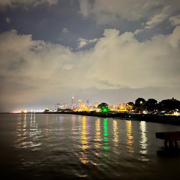 Edgewater Fishing Pier - Cleveland, OH