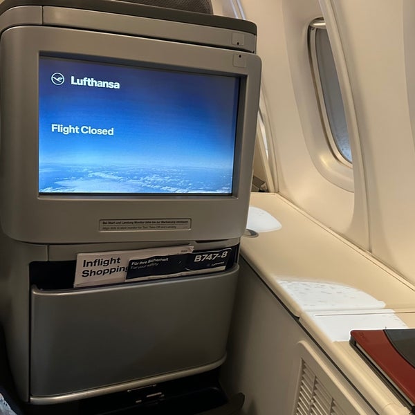 Lufthansa Flight LH 572 - Flughafen - 3 tips from 141 visitors