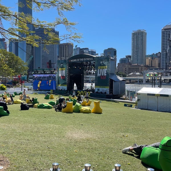 South Bank Piazza - 3 tips from 510 visitors