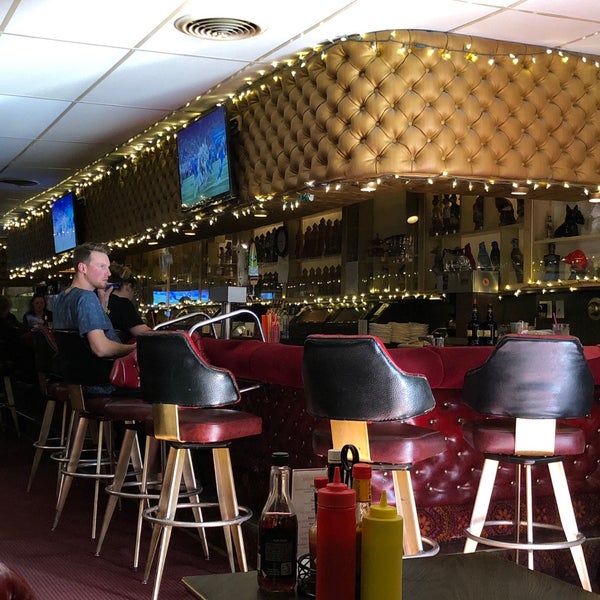 Thorns Showcase Lounge - Dive Bar in Seward