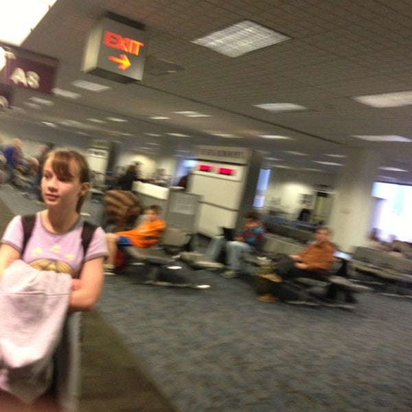 Photos at Gate A10 - Concourse A