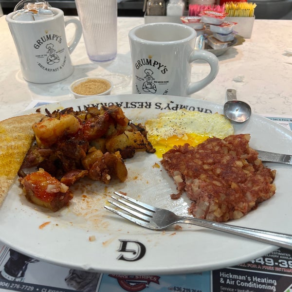 Grumpy's - 834 Kingsley Ave