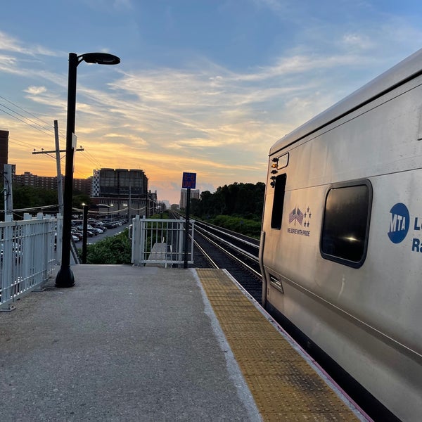 LIRR - Locust Manor Station - Locust Manor, NY
