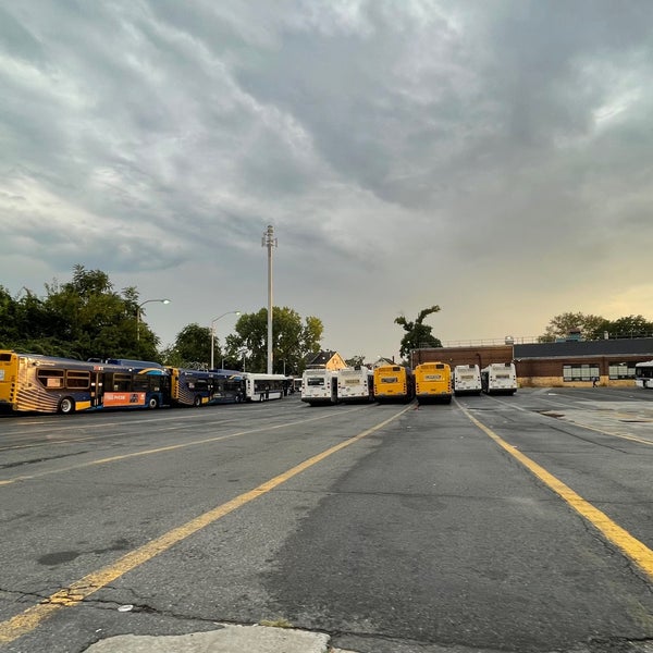 NYCT Buses -Jamaica Depot - 2 tips