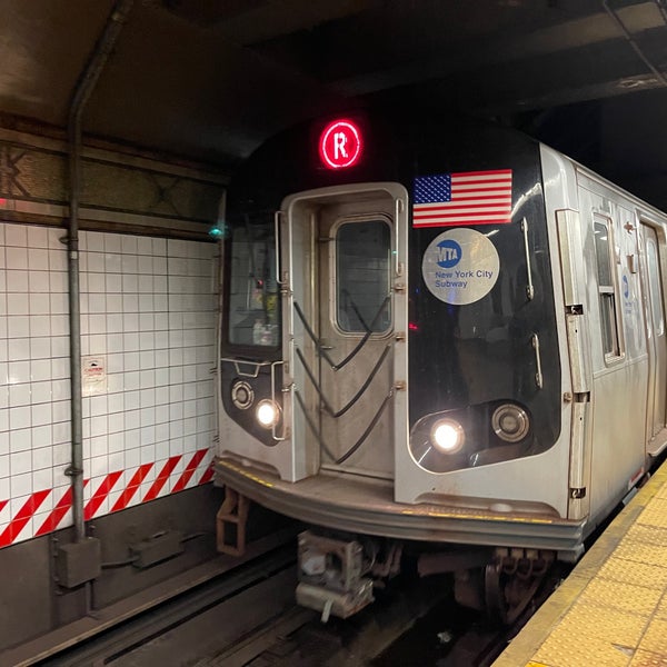R Train Express Sofia The First