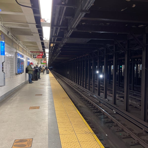 Photos at MTA Subway - 110th St (6) - East Harlem - 6 tips