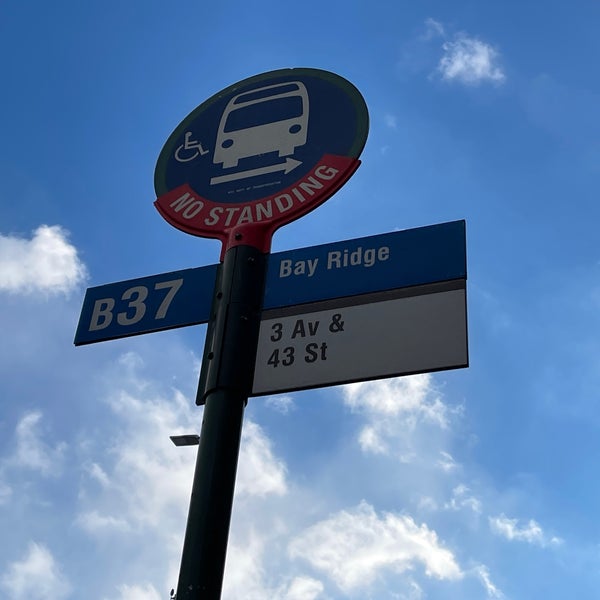 MTA NYCT B37 (3rd Avenue/Bay Ridge Parkway) - Bus Stop in Brooklyn