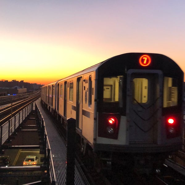 Photos at MTA Subway - Junction Blvd (7) - South Corona - 16 tips