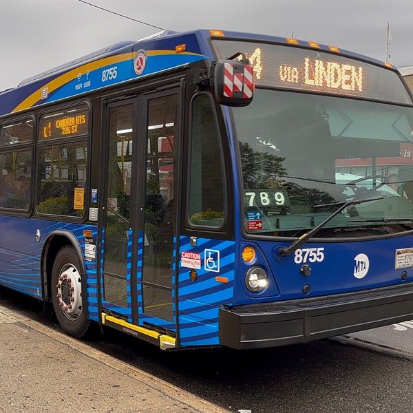 MTA New York City Bus/NICE Bus - Q5/Q5LTD/Q84/Q85/Q85LTD/N4 @ Merrick ...