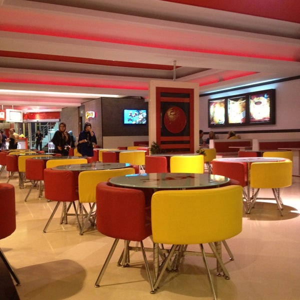 Iran KFC | کی اف سی ایران - منطقه ۳ - Valiasr Ave.