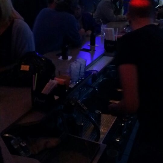 No Limits - Bar in Green Bay