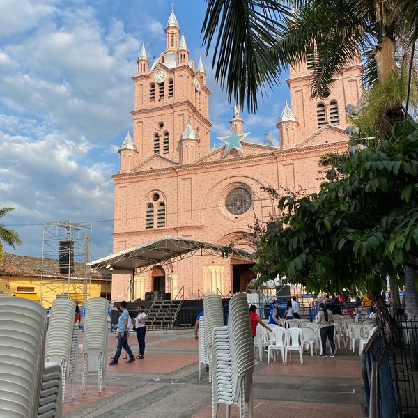 Senor De Los Milagros Buga