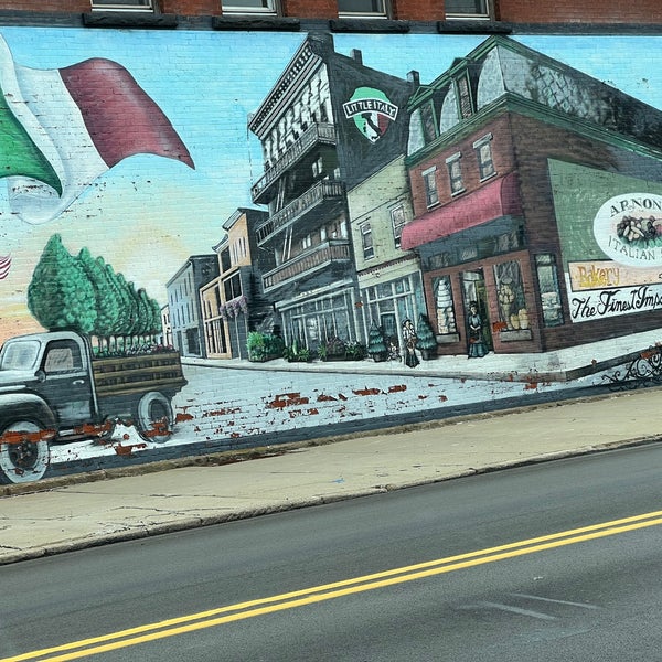 Ruiz Barber Shop - Little Italy, Erie, PA - 348 W 18th St