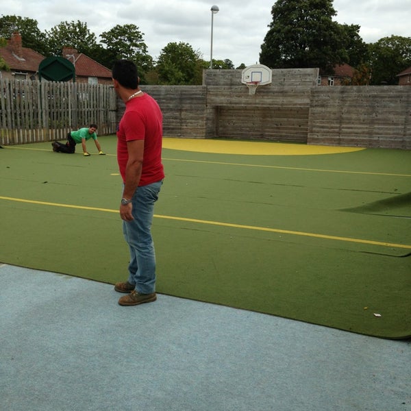 Springwood Primary School - Elementary School