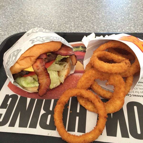 Carl's Jr. / Green Burrito - 3501 Panama Ln