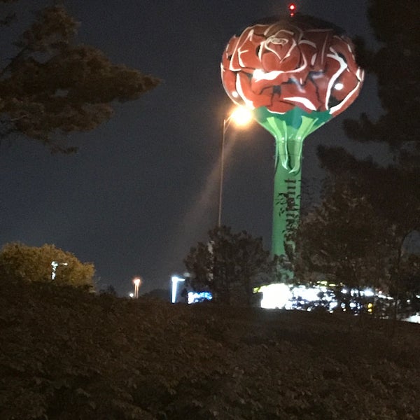 Photos at Rosemont Water Tower - 6 tips from 562 visitors