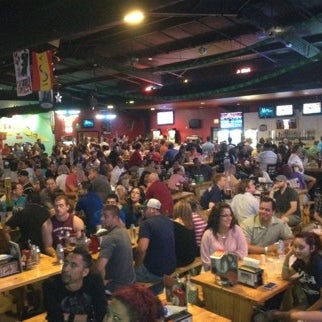 Sideliners Grill - North Central Thousand Oaks - 15630 Henderson Pass