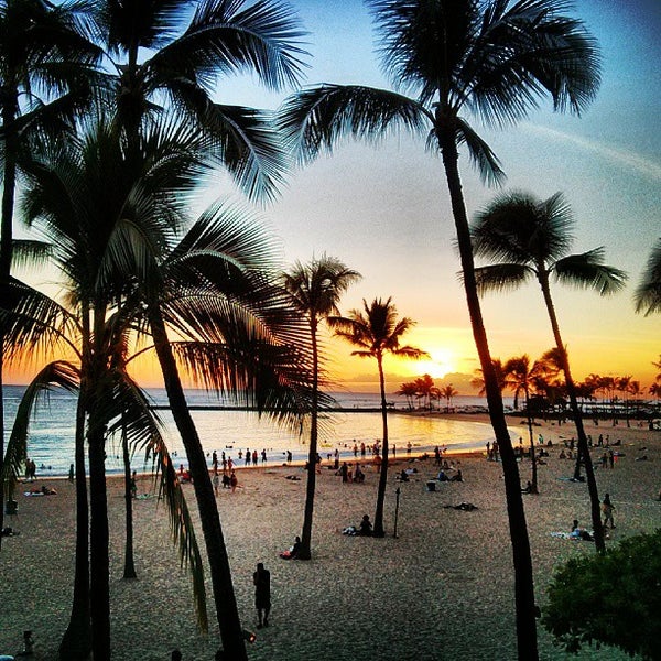 Ali'i Tower Pool - Waikiki - Hilton Hawaiian Village