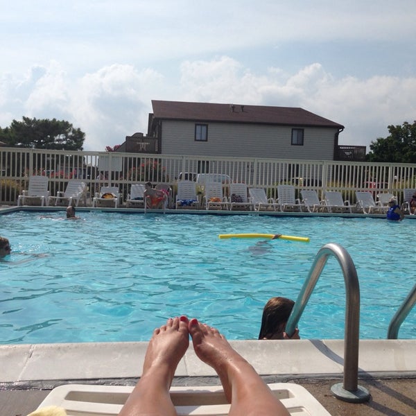 ocean villa II pool - Ocean City, MD