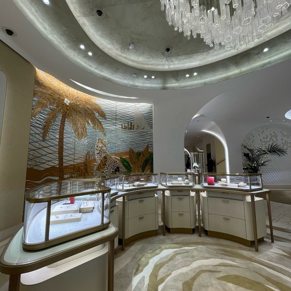 Cartier - Jewelry Store in Jeddah