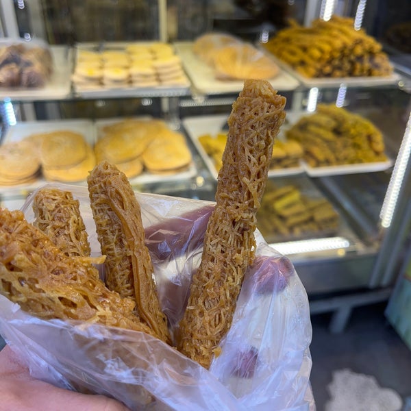 Tafazoli Fuman Traditional Cookies | کلوچه سنتی فومن - تفضلی - 44 tips ...