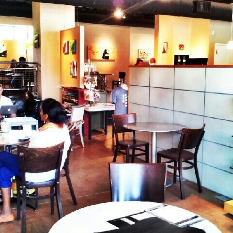 Redtree Art Gallery and Coffee Shop - Art Gallery in Oakley