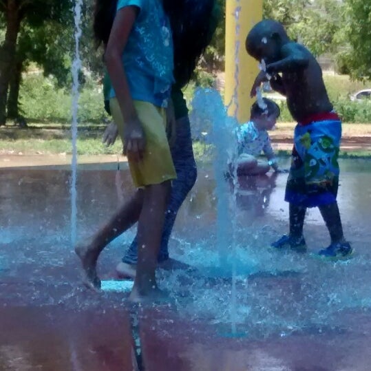 Bartholomew Park Splashpad - Swimming Pool in Austin