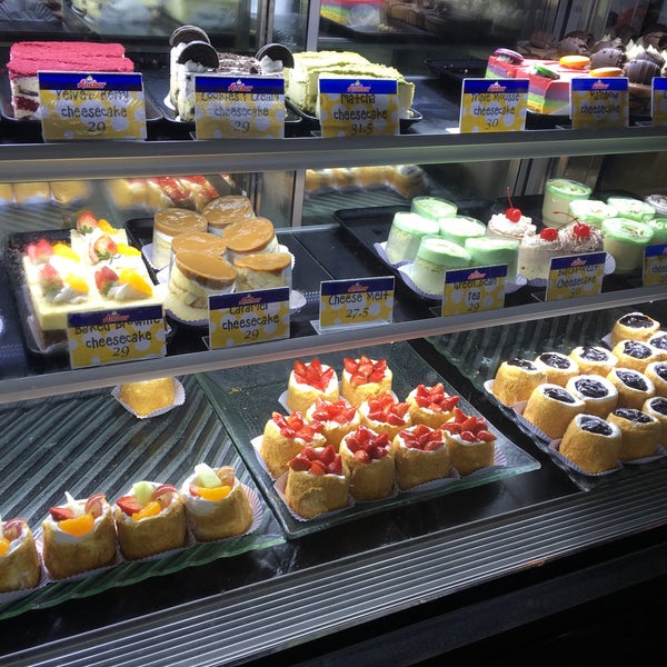 CIZZ "Cheesecake & Friends" - Jalan Laswi No.1A