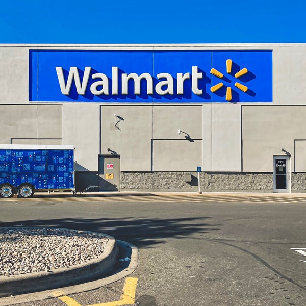 Walmart Supercenter - 18 tips from 1659 visitors