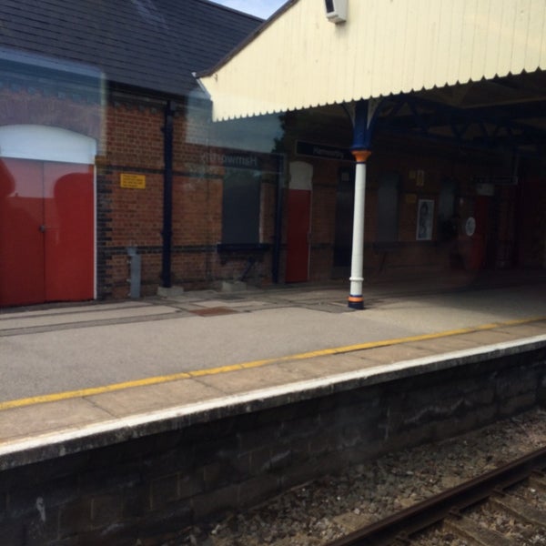 Hamworthy Railway Station (HAM) - Rail Station in Hamworthy