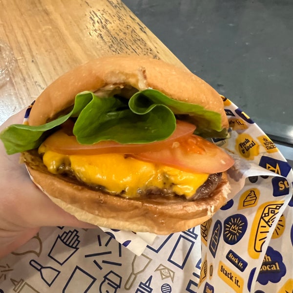 Royal Stacks - Burger Joint in Brunswick