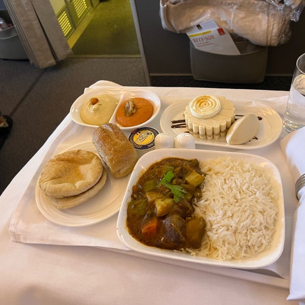 Emirates Flight 733 Dubai - Khartoum - مطار دبي الدولي - 0 tips