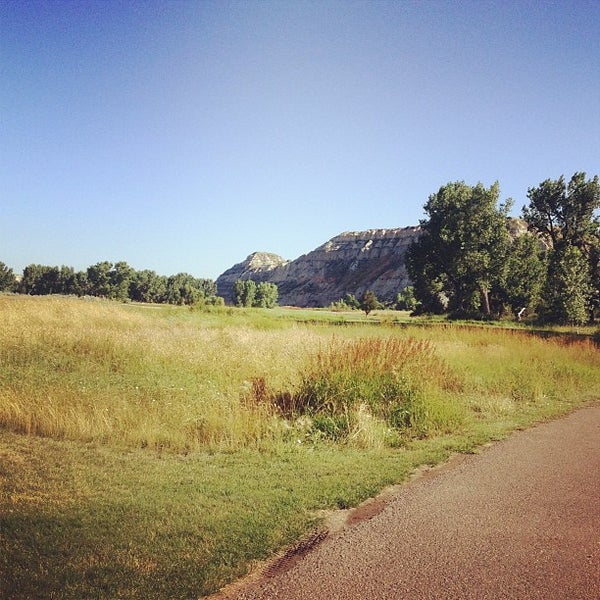 Bully Pulpit Golf Course - Golf Course in Medora