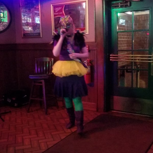 Bennigan's Grill & Tavern - 26 tips from 952 visitors