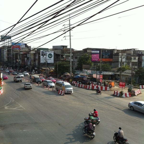 แยกไฟฉาย (Fai Chai Junction) - Intersection in บางกอกน้อย