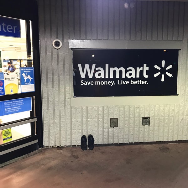 Walmart - Downtown Honolulu - 4 tips from 621 visitors