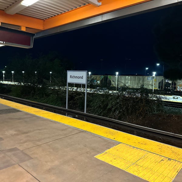 Richmond Amtrak Station (RIC) - Iron Triangle - 1700 Nevin Ave