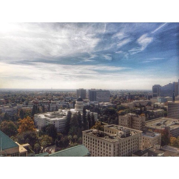 Esquire Tower & Plaza - Downtown Sacramento - 198 visitors