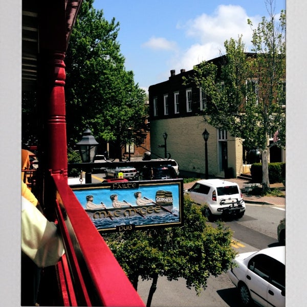 Mac McGee Irish Pub - 936 Canton St