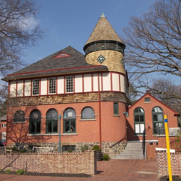 West Chester Public Library - 5 tips from 134 visitors