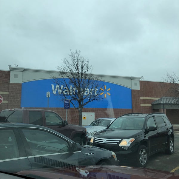 Walmart Supercenter - Big Box Store in Lincoln