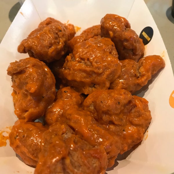 Buffalo Wild Wings - 16 tips