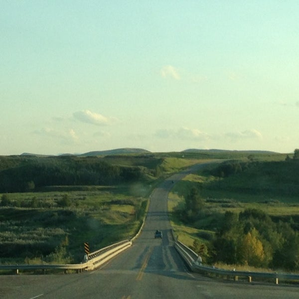 Longview, Alberta - Travel and Transportation