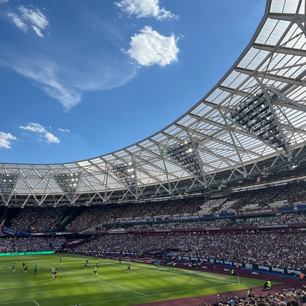 London Stadium Staff Restaurant - Corporate Cafeteria in Stratford and ...