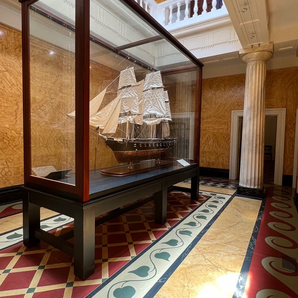 Ships of the Sea Museum - 16 tips