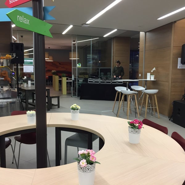 BNP Paribas Fortis Boreal Building (Now Closed) - 4 tips