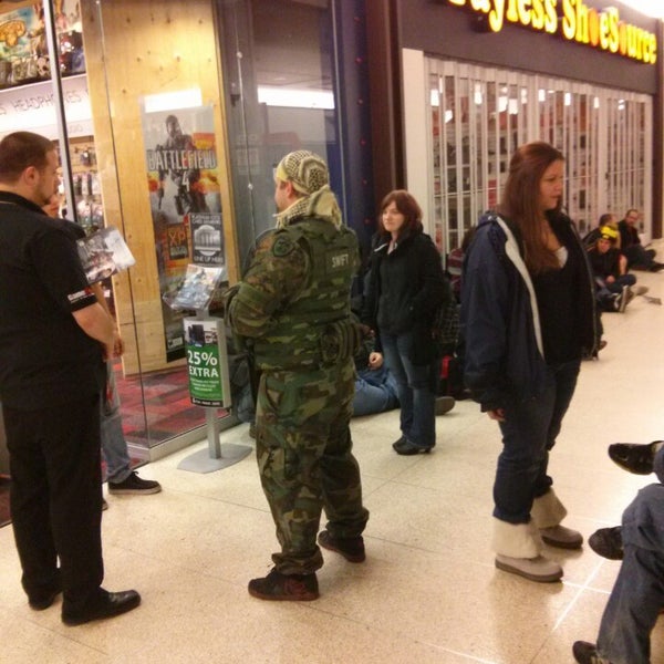 Cornwall Square - Shopping Mall in Cornwall