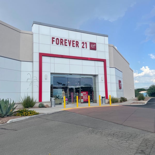 Forever 21 - 37 visitors